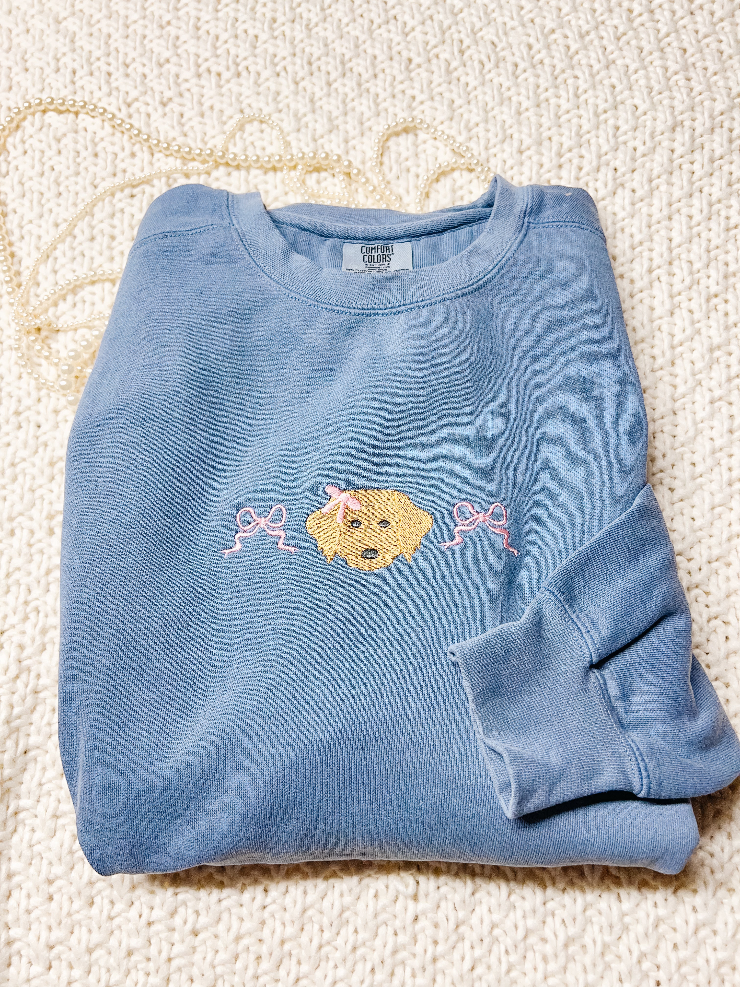 Golden and Bows – StellaLoo