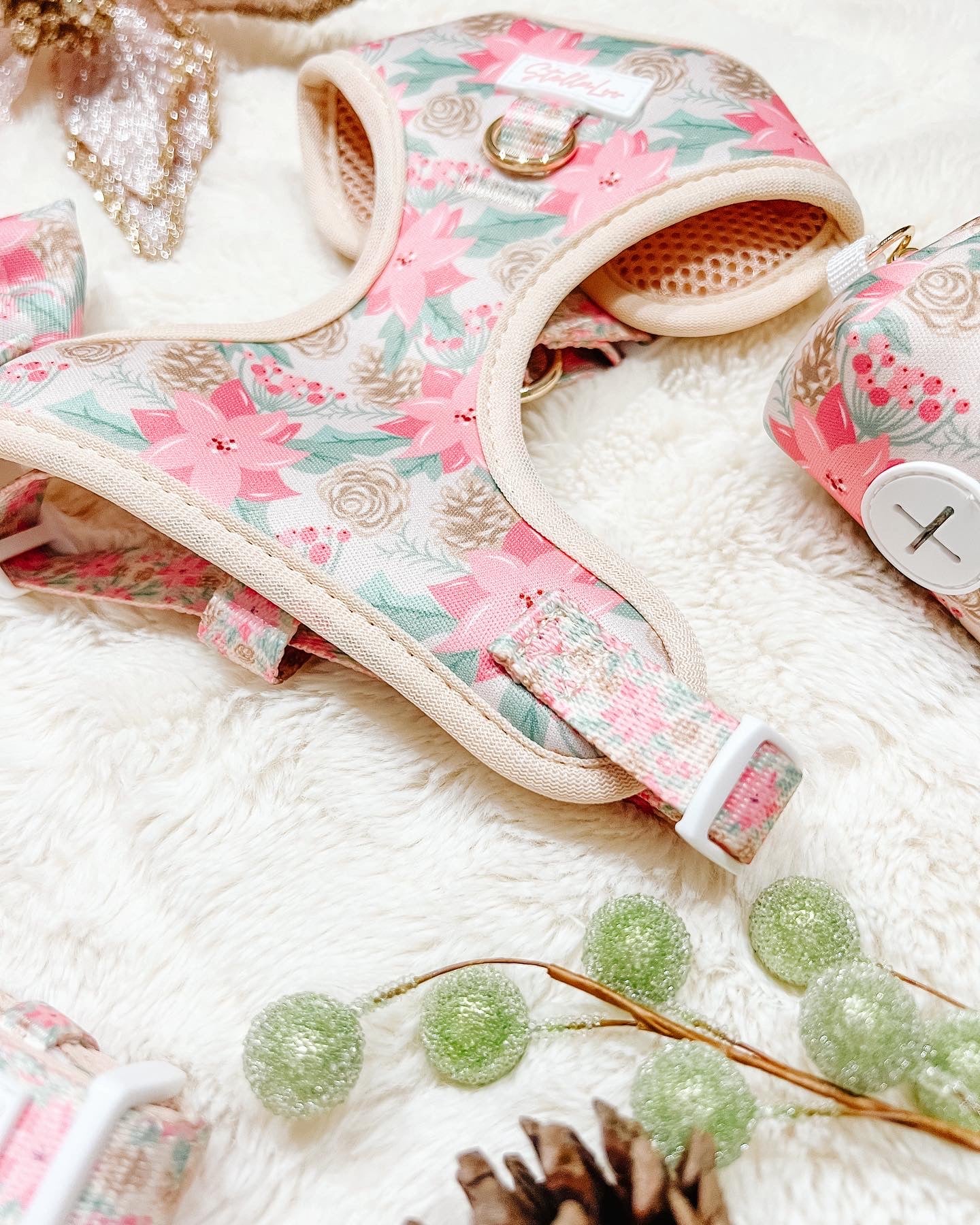 Pine Cones and Flowers Harness – StellaLoo
